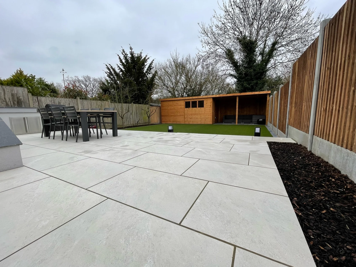 Himalayan White Outdoor Porcelain Paving Tiles - 900x600 - 20mm