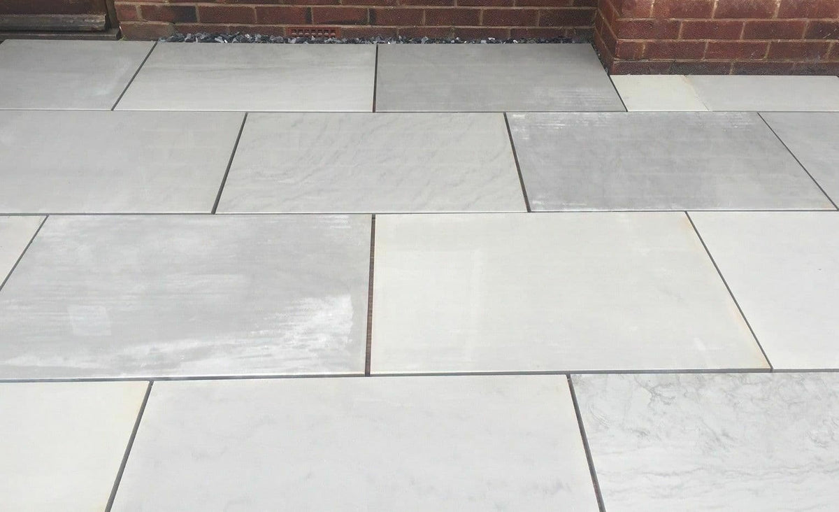 Kandla Grey Smooth Indian Sandstone Paving Slabs | Sawn & Honed ...