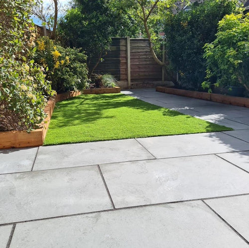 Kandla Grey Smooth Indian Sandstone Paving Slabs | Sawn & Honed ...