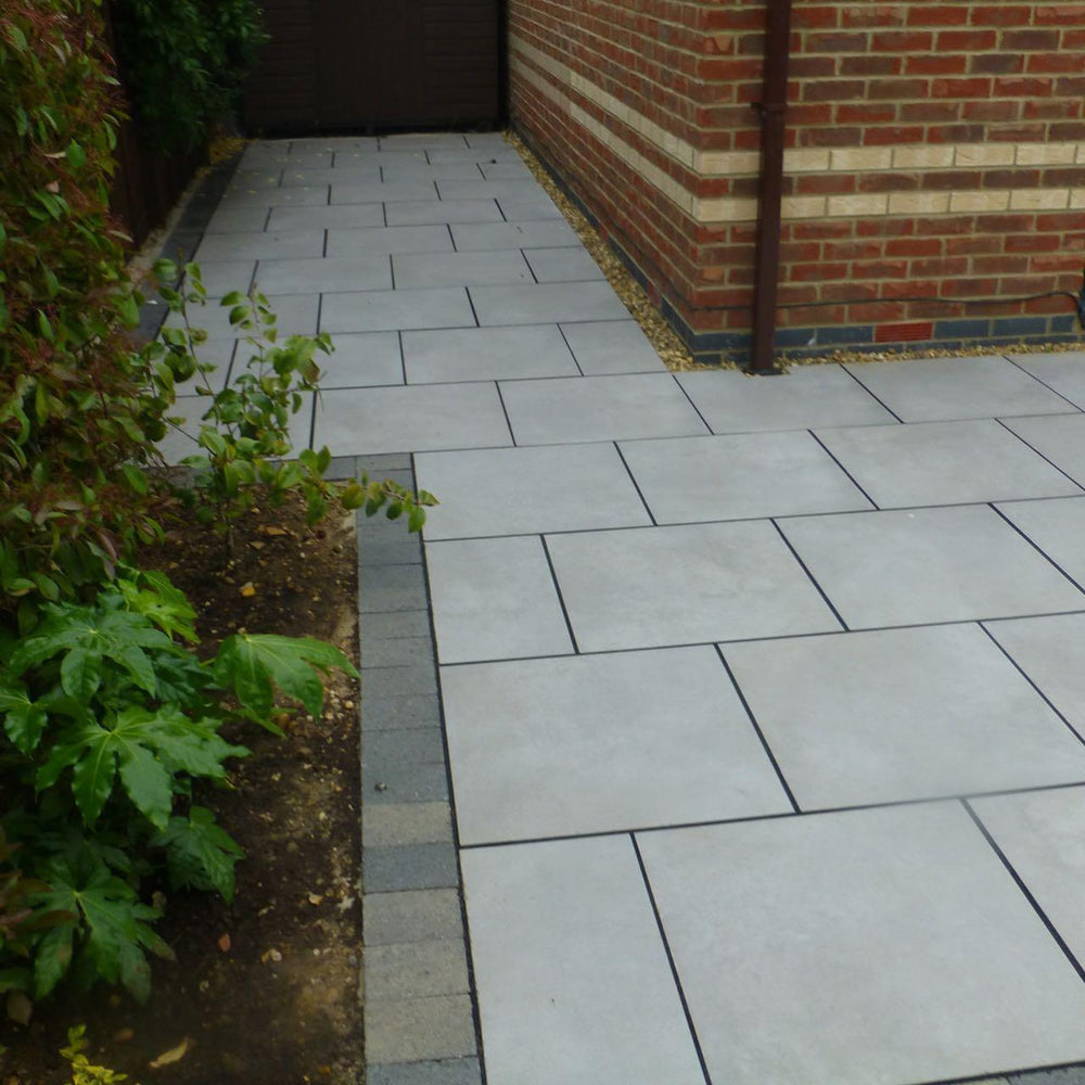 Kandla Grey Smooth Indian Sandstone Paving Slabs | Sawn & Honed ...